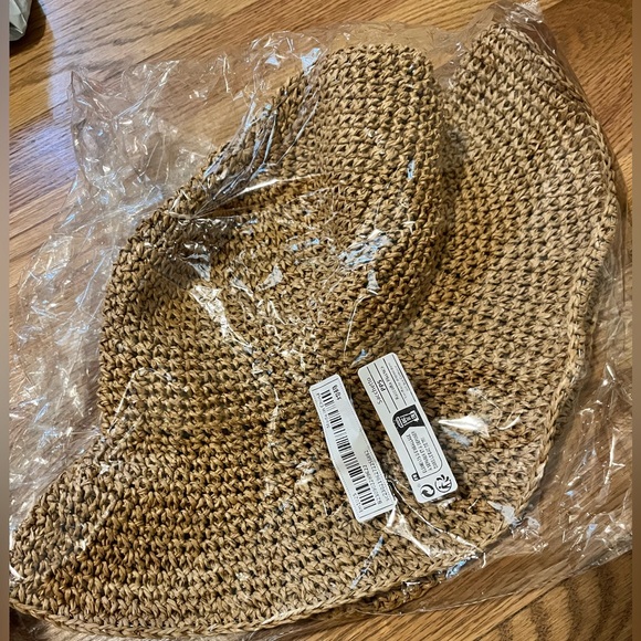 SHEIN | Accessories | Shein Straw Hat Never Worn Cute But I Dont Need ...